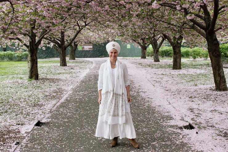 20 Influential Yoga Teachers Across America - YOGA PRACTICE