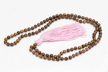 Everything You Need to Know about Mala Beads and Japa Meditation - YOGA ...