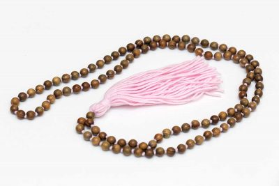 Everything You Need to Know about Mala Beads and Japa Meditation - YOGA ...